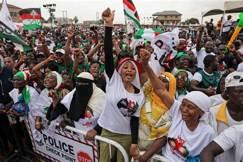 Ghana Elections Frontrunners Mahamudu Bawumia And John Mahama Try To
