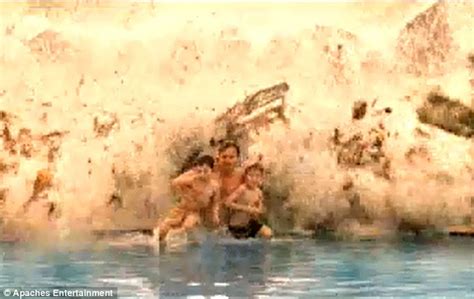 Naomi Watts And Ewan Mcgregor Put On A Dramatic Performance In Second