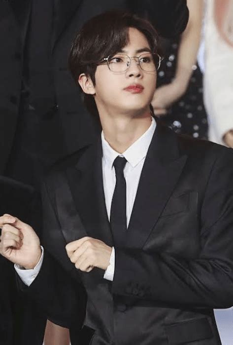 Bts Community Post 김석진이 왜 이렇게 잘 생겼어