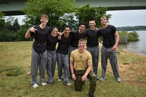 Brown 24 Calvert 24 Participate In Naval Academy Summer Seminar