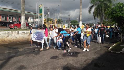 Passeata Pela Paz Marca Tarde Chuvosa De Domingo Em Catu Catu Acontece