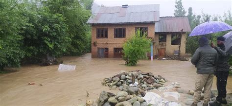 Flash Floods Caused By Cloudburst Creates Panic In Kulgam Villages