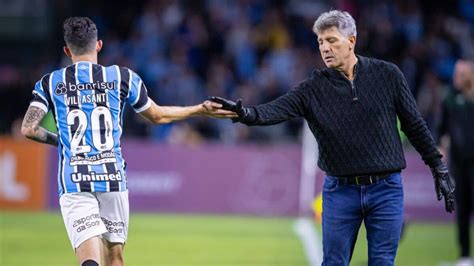 Renato bate no peito e defende esquema tático do Grêmio Eu já falei pra vocês