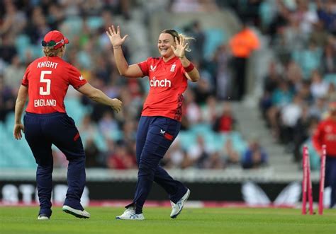 Dominant England Smash Sorry New Zealand In Fourth T20i The Cricketer