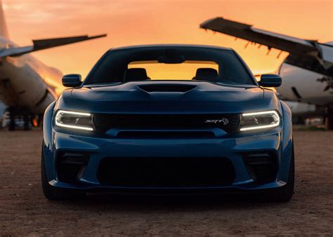 Striveme دودج تشارجر Srt هيلكات وايد بودي 2020