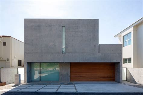 Ye Strips Tadao Ando Beach House In Malibu Back To Its Structure
