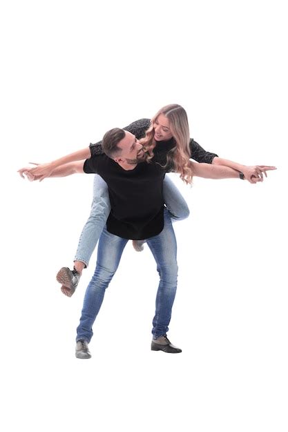 En Pleno Crecimiento Una Joven Pareja Enamorada Se Divierte Foto Premium