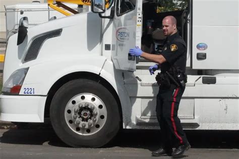 Semi Driver Found Dead Inside Sleeper Cab Monday Morning 650 Ckom