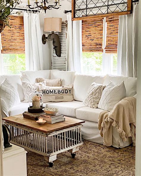 15 Essential Fixer Upper Style Home Decor Elements