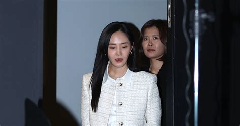 [포토s] 권유리 단정한 패션