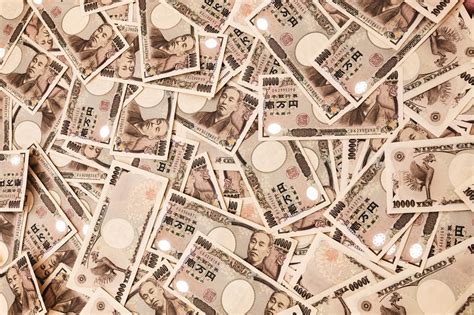 サマージャンボとロト6で確率高いのはどっち？高額当選宝くじの比較調査！ 気になる くじ・投資 調査隊