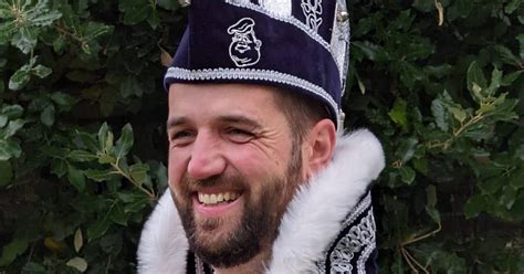 Prinsen Die 11 11 Voor Zijn Stubbe Den Irste In Alphen En Bart Den Urste In Lage Mierde