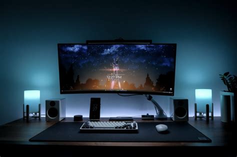 A Guide To A Minimal Gaming Setup Minimal Desk Setups In 2022 Desk