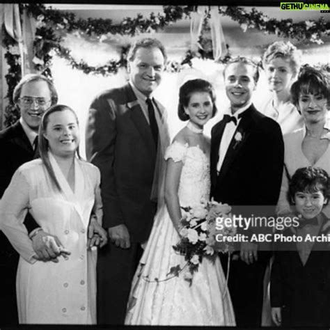 Kellie Martin Wiki Biography Age Gallery Spouse And More