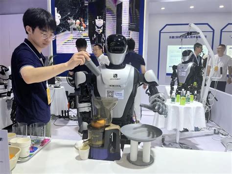 2025杭州人形机器人展 人形机器人技术展览会 机器人关键零部件展 智能制造解决方案 人形机器人产业链展 杭州国际机器人展 工业机器人系统集成