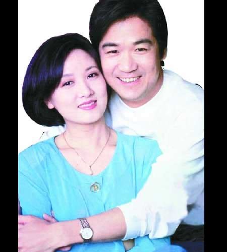张国立前妻罗秀春罗秀春邓婕淘宝助理