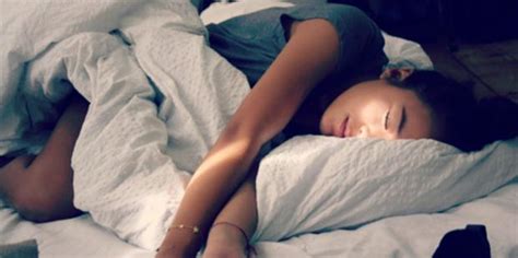 Wtf Your Face Is Covered With Mating Mites While You Sleep Yourtango