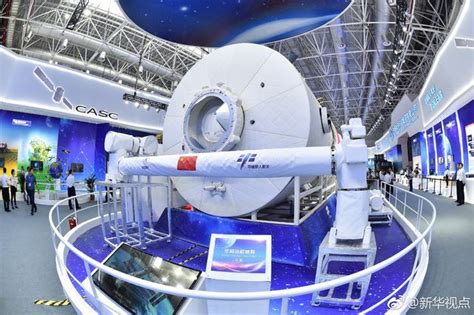 高清大图来啦！中国空间站核心舱将首次公开亮相空间站宇宙梁旭新浪新闻