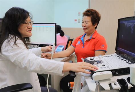 手腕疼痛無力媽媽手、關節炎怎麼分辨？這1招聰明檢測 蕃新聞