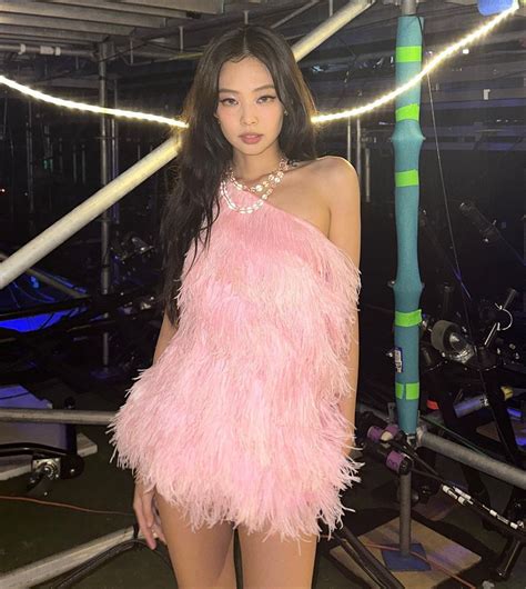 Blackpinks Born Pink Tour Outfits Are An Amazing Mix Of Designer And