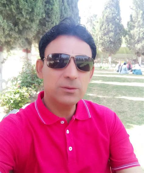 Mohammad Anwar Medium