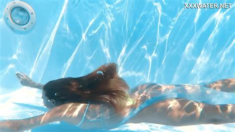 Petite Teen Ivi Rein Endures The Free Naked Swimming XNXX