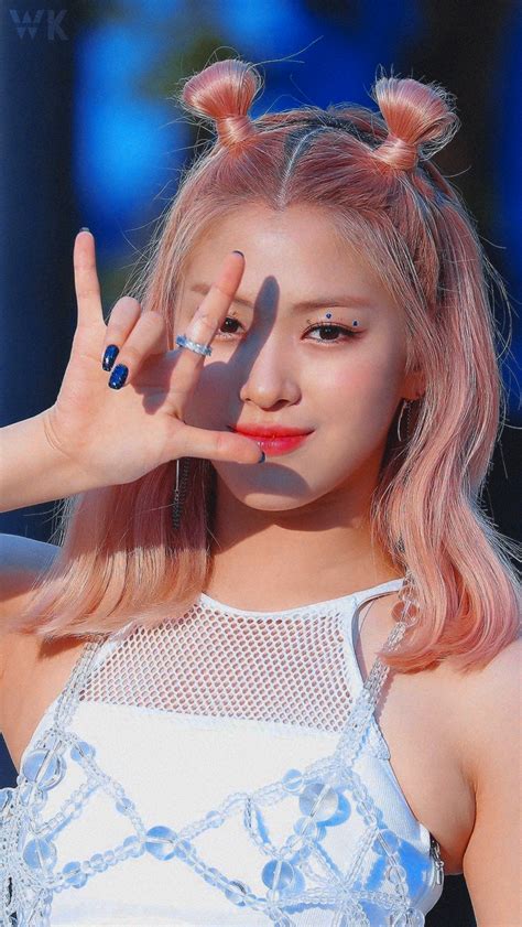 Itzy Ryujin Mobile Wallpapers Wallpaper Cave