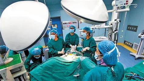 謝娜剖腹產後說的第一句話 每日頭條