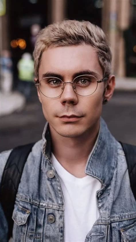Smart Guy With Glasses In 2025 Mens Glasses Glasses Smart Men