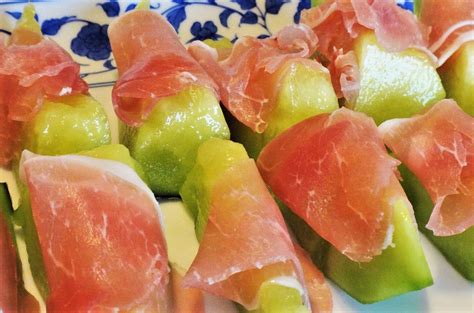 冨永 格（たぬちん） On Twitter 呑める来客ご家族との夕食。主菜はスペアリブのマーマレード風味、付け合わせは新じゃがのハニー