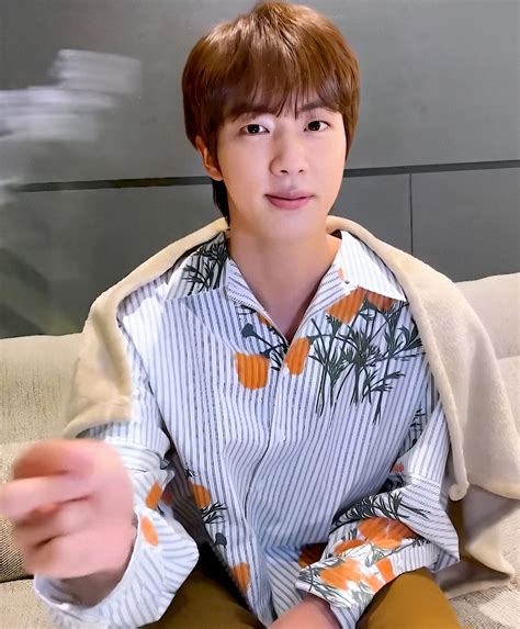 Bts Community Post 💖🌻🌻jintime🌻🌻💖 진 님💕💕 저는 아무것도 모르는 것이 많고 할 수 없는