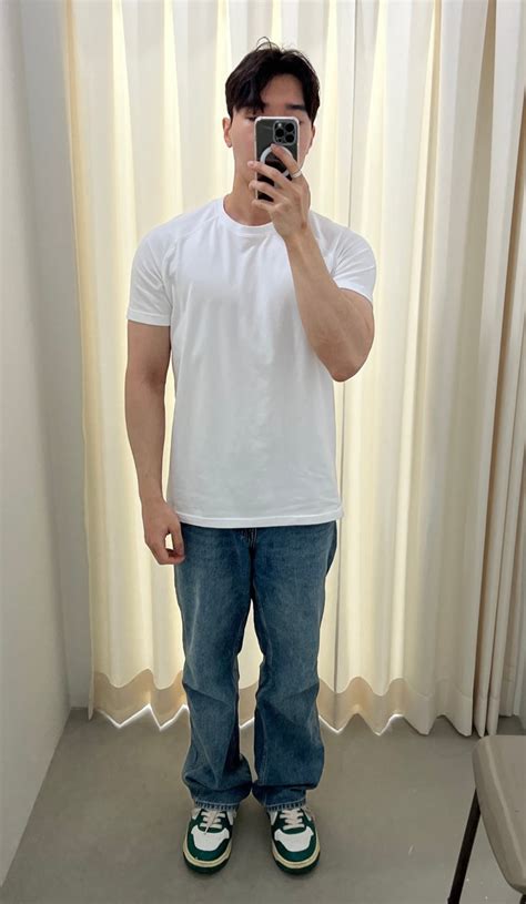 20대남자옷브랜드 허그본 머슬핏 반팔 기본티 2종 비교 어깨보정티 마른남자코디 키작은남자코디 네이버 블로그