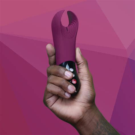 Limited Edition Garnet Manta Shareable Penis Vibrator Wild Flower