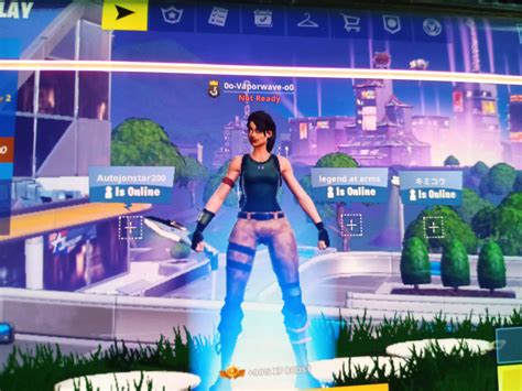 Insert Distorted Default Dance Fortnite Battle Royale Armory Amino
