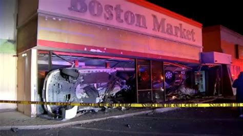 La police du Massachusetts enquête sur un accident qui a laissé 2