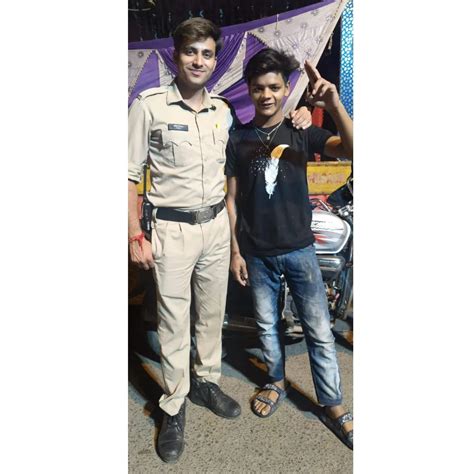 🌹🅱🅰🅱🅰🌹🅺🅰👑🅳🅴🅴🆆🅰🅽🅰👑 Bhaiya Ji ️‍🔥 Instagram