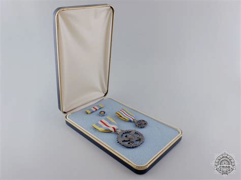 An American Defense Superior Service Medal Emedals