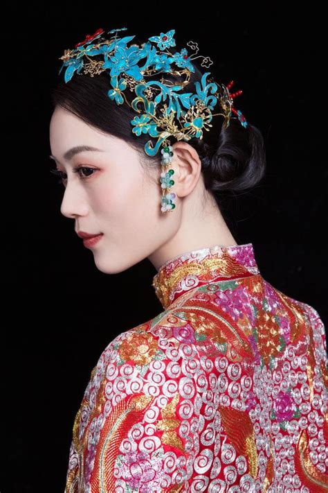 新娘造型｜時尚中式新娘，略施粉黛，幾分端莊大氣，幾分溫婉賢淑 每日頭條