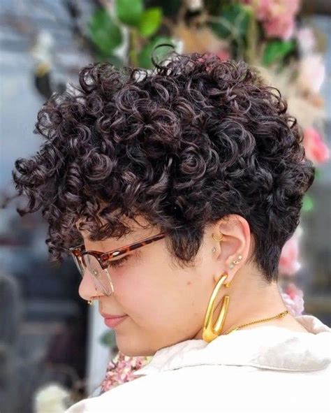 50 Gorgeous Short Curly Hairstyles Youll Adore Hair Adviser Short Curly Haircuts Short