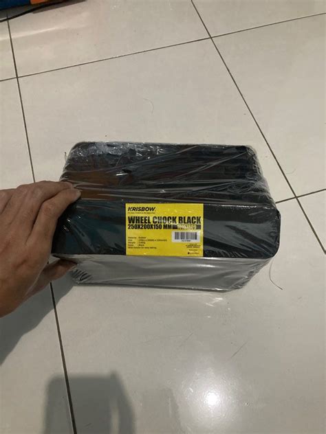 Krisbow Wheel Chock Penahan Ban 25x20x15 Cm Hitam Brand New