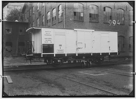 Fotografie Zweiachsiger Gedeckter Kleinbahn Güterwagen Mit Hardy Bremse Spezialwagen Für