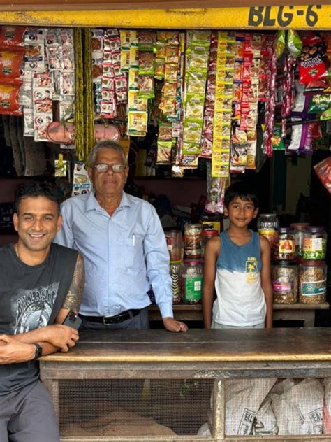 दामाद हैं 22 हजार करोड़ के मालिक फिर भी ससुर चलाते हैं परचून की दुकान Times Now Navbharat