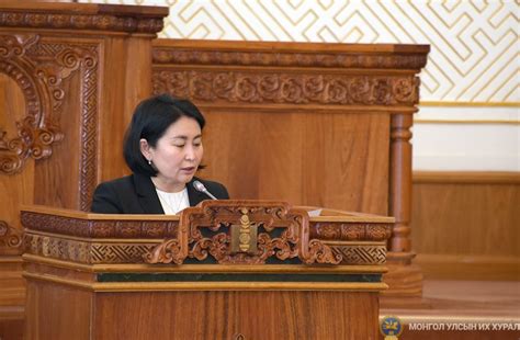 Хөрөнгө оруулалтын банкны тухай хуулийн төслийг анхны хэлэлцүүлэгт