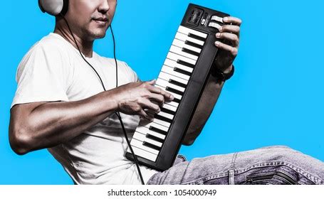 Midi Keyboard Images Stock Photos D Objects Vectors Shutterstock