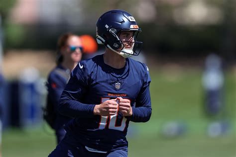Surprise Nfl Rookie Qb Stuns With Exceptional Accuracy In Off Season