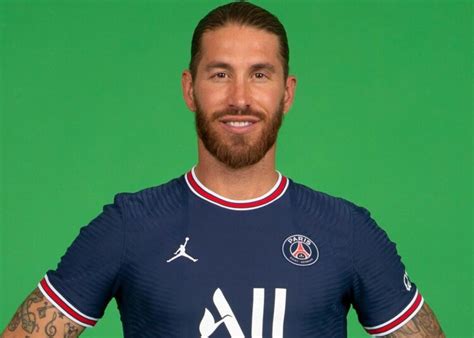 Sergio Ramos Follows Lionel Messis Footsteps In Psg Announces Last