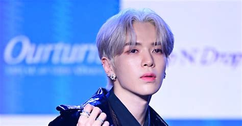 미래소년 이준혁 리더의 자신감 포즈 포토엔hd