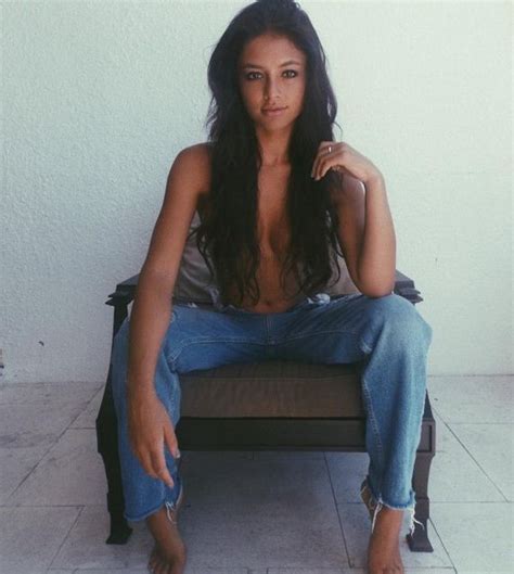 Sexy Gabriella Barnorama