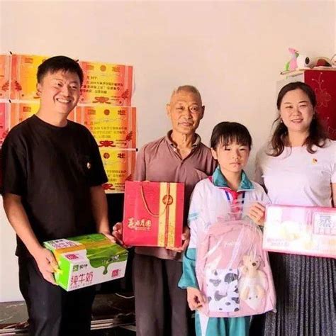 【东西部协作】情系学子 爱暖中秋——广州市花都区帮扶普定县第七小学团队慰问困难学生家庭关爱