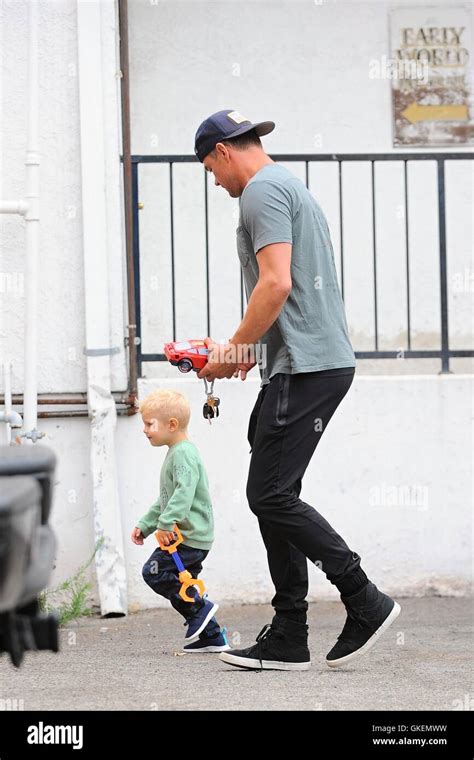 Josh Duhamel Spotted Out With His Son Axl Jack Duhamel In Brentwood Featuring Josh Duhamel Axl